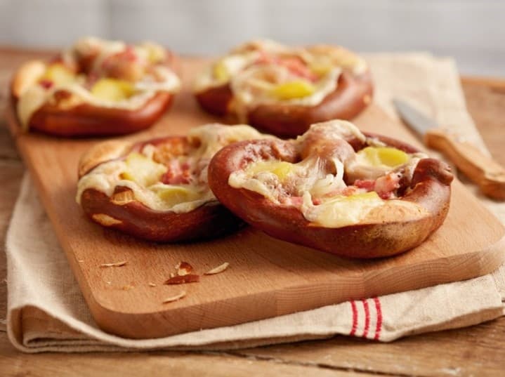 Recette du bretzel au jambon et au fromage | Grands Moulins de Paris ...