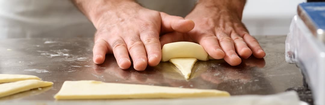 L’art de façonner un croissant | Grands Moulins de Paris